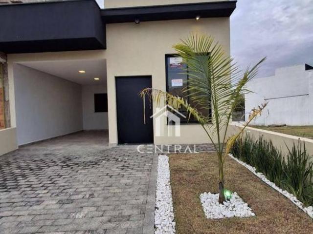 Maravilhosa casa em condomínio fechado