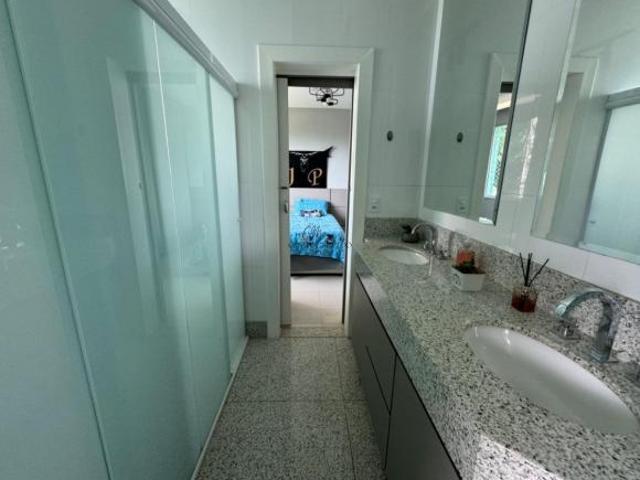 Maravilhosa casa linear em Condomínio de luxo na entrada de Lagoa Santa!