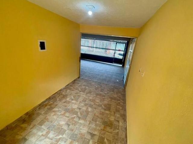 Maravilhosa Casa Semi Isolada 2 Quartos em Vilamar Praia Grande