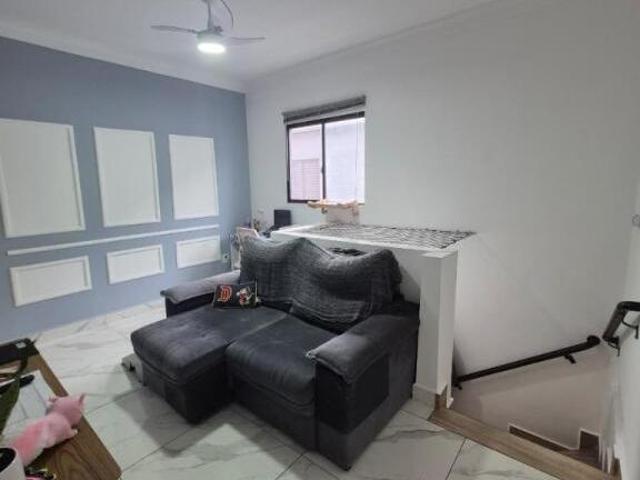 Maravilhosa Casa Sobreposta em Caiçara, Praia Grande 1 Quarto