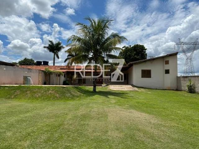 Maravilhosa Chácara à Venda em Campinas SP, Bairro Recanto dos Dourados! 3 Quartos, 2 Suítes, 3 Sala