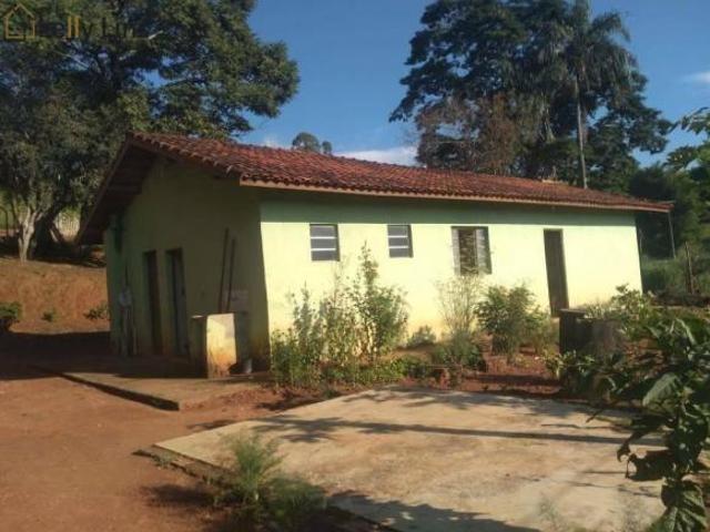 Maravilhosa chácara a venda na cidade de Bragança Paulista, com área total de 3000 M²