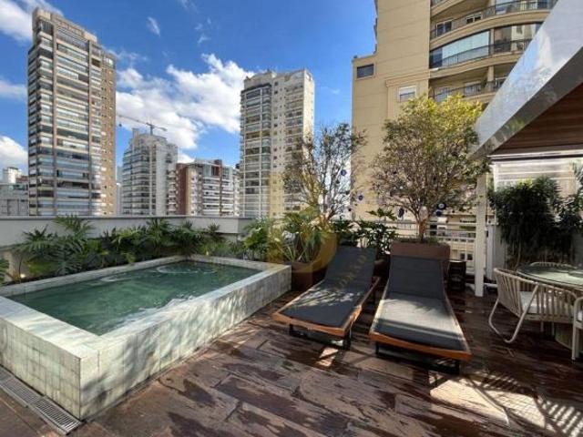 Maravilhosa cobertura, com vista permanente, localizada na Vila Nova Conceição