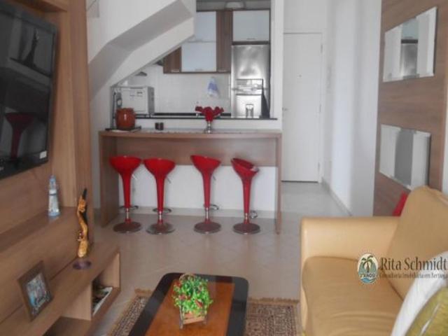 Maravilhosa cobertura duplex com Vista frontal da Praia da Enseada