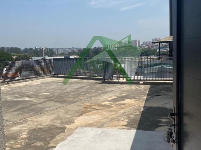 Maravilhosa cobertura NOVA de 224m²! Prédio com lazer!
