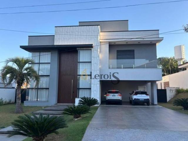 MARAVILHOSA E PORTEIRA FECHADA Casa com 5 dormitórios, 540 m² por R$ 3.950.000 Condomínio Villag