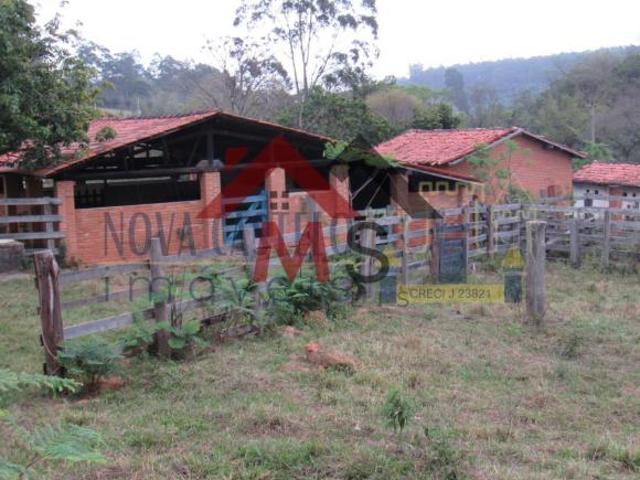 Maravilhosa fazenda com lago Região de Itu