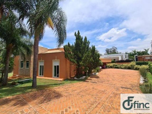 Maravilhosa Mansão no Melhor Condomínio Golfe Clube da Região, 1200 m² por R$13.000.000,000 Condom