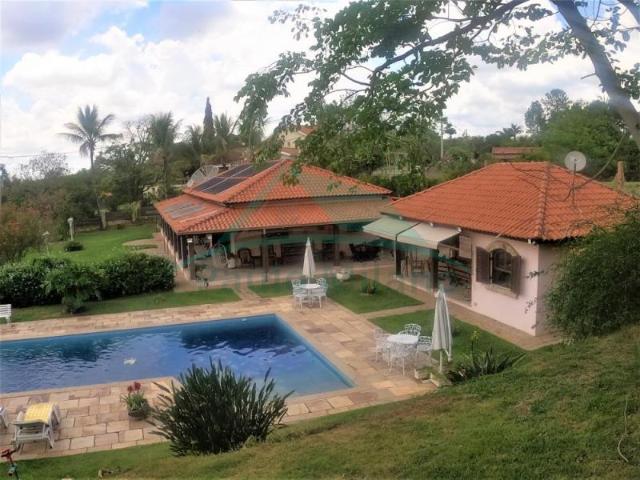 Maravilhosa Residência em Condomínio