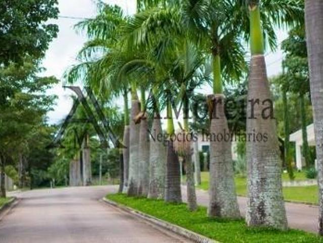 MARAVILHOSO TERRENO NO PORTAL DOS RESEDÁS