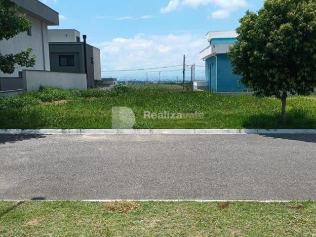Maravilhoso Terreno à venda, 250m² topografia Plana Condomínio Reserva Aruanã em São José dos Campos
