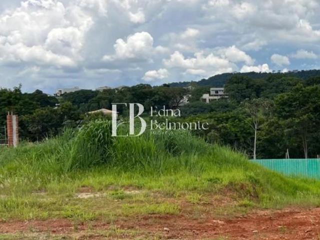 Maravilhoso Terreno à Venda no Condomínio Fazenda Serra Azul 2, 800 m² Frente ao Lago Itupeva SP