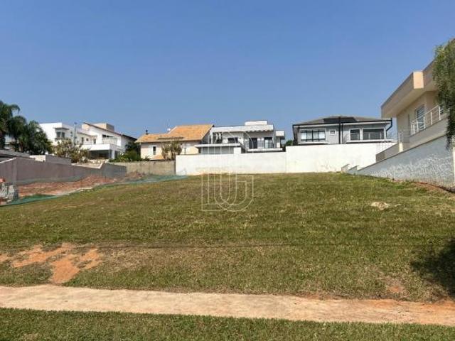 MARAVILHOSO TERRENO COM 1.160 M2 EXCELENTE TOPOGRAFIA, Á VENDA NO CONDOMINIO RESERVA DA SERRA EM JUN