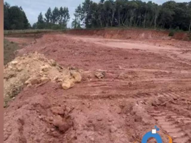 Maravilhoso Terreno de 4.235m2 esperando por você! Com um documento de posse em mãos, este terreno