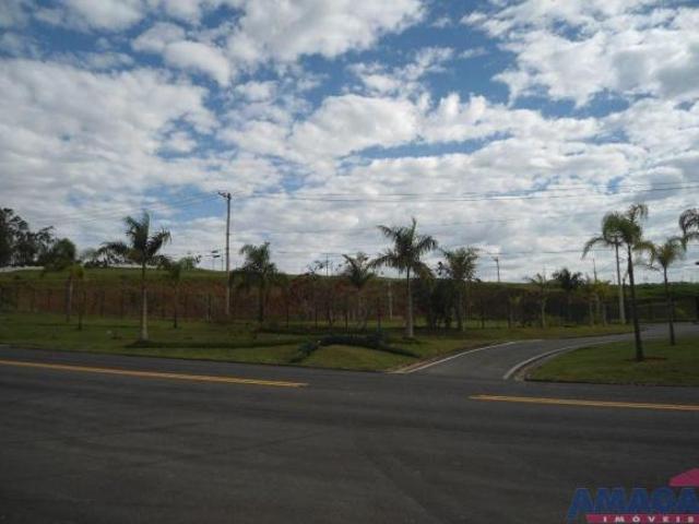 MARAVILHOSO TERRENO EM UM LUGAR LINDO, MUITA PAZ E TRANQUILIDADE