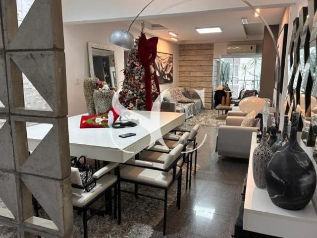 Maravilhoso Apartamento Alto Padrão à Venda – Aparecida | Santos – 50 m da Praia