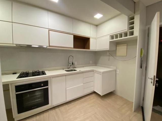 Maravilhoso apartamento de 3 dorm, Porteira Fechada, no Condominio dos Pássaros