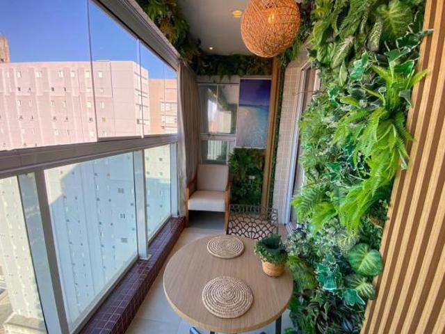 Maravilhoso apartamento, decorado e mobiliado, andar alto !