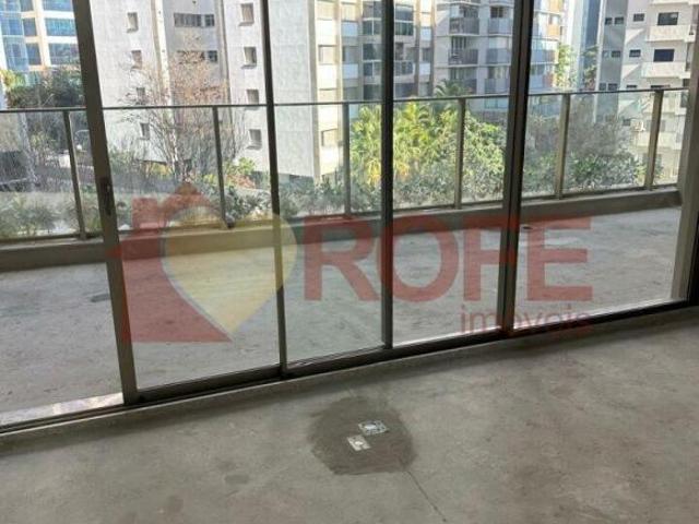 Maravilhoso apartamento no prédio mais luxuoso de Moema Pássaros! Villa Versace!