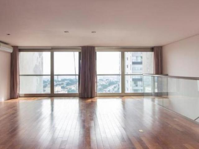 Maravilhoso apto alto padrão cob. duplex c/326m2 e 03 suites V. Madalena
