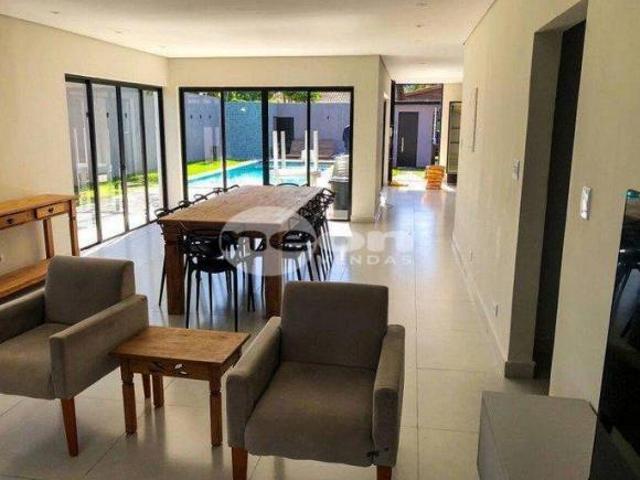 Maravilhoso Sobrado à venda na Praia de Pernambuco, no Guarujá, com 300m² de área construída