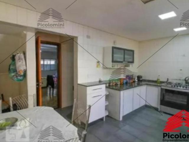 Maravilhoso Sobrado à Venda na Vila Anglo Brasileira, São Paulo SP: 3 Quartos, 1 Suíte, 3 Banheiros