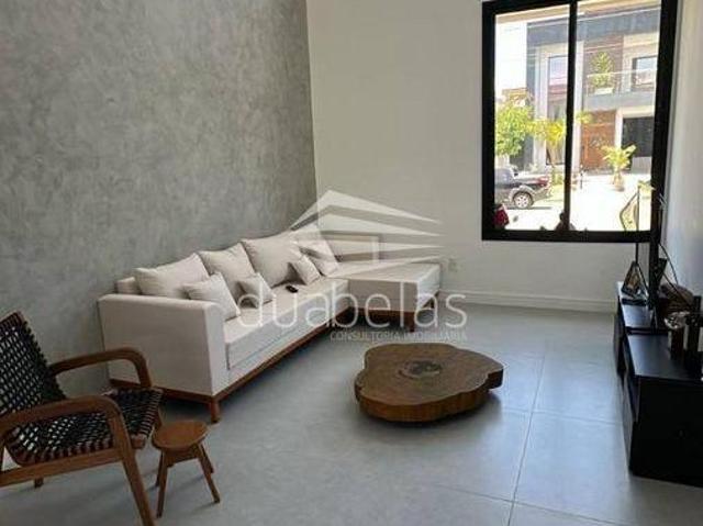 MARAVILHOSO SOBRADO CONDOMINIO MALIBU