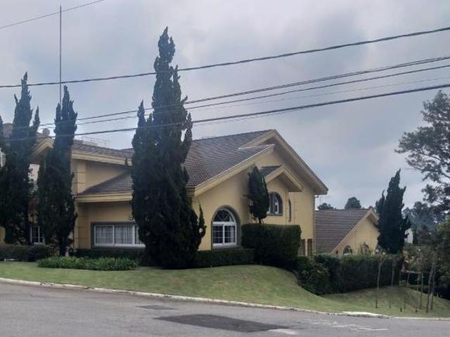 MARAVILHOSO SOBRADO EM CONDOMÍNIO FECHADO COM TODA A TRANQUILIDADE E SEGURANÇA QUE SUA FAMÍLIA MEREC
