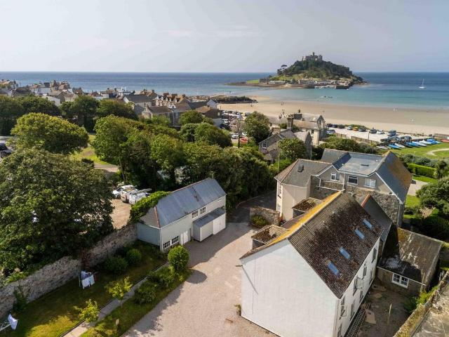 Marazion 2 bed apartment to rent £1,450 pcm £335 pw