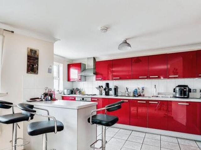 Marbeck Close, Swindon, 2 Bedroom Flat