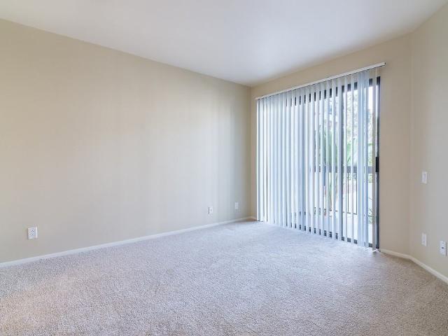 Marbrisa 1 Bedroom Apartment for Rent at 1809 Termino Ave, Long Beach, CA 90815 Traffic Circle