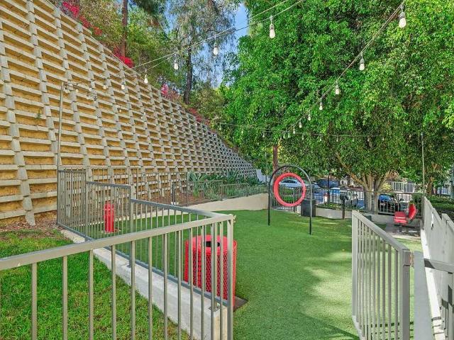 Marbrisa 1 Bedroom Apartment for Rent at 1809 Termino Ave, Long Beach, CA 90815 Traffic Circle