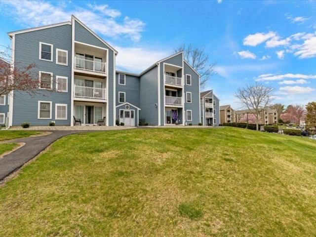 Marc Dr Apt B, Plymouth, Condo For Sale