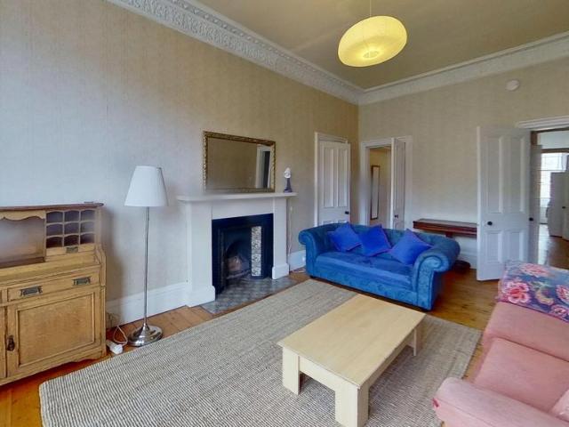Marchmont Road, Edinburgh, EH9 2 bed flat to rent £1,695 pcm £391 pw