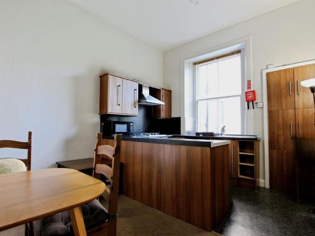 Marchmont Road, Edinburgh EH9, 4 bed flat to rent, £3,200 pcm | PrimeLocation