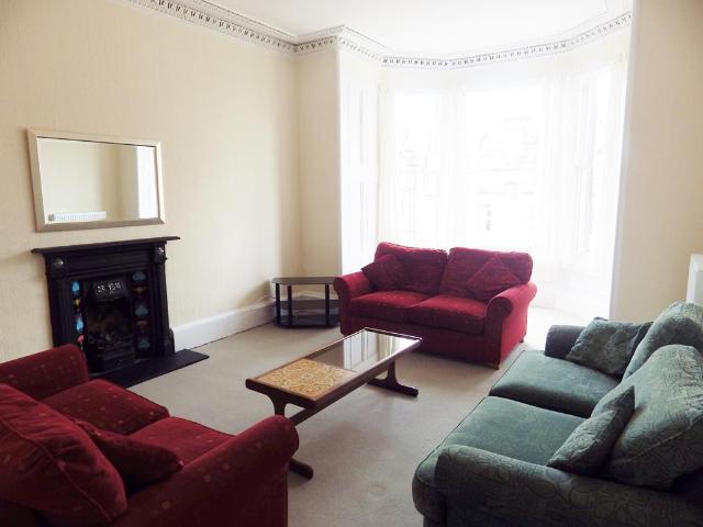 Marchmont Road EH9 2 bed flat to rent £1,700 pcm £392 pw