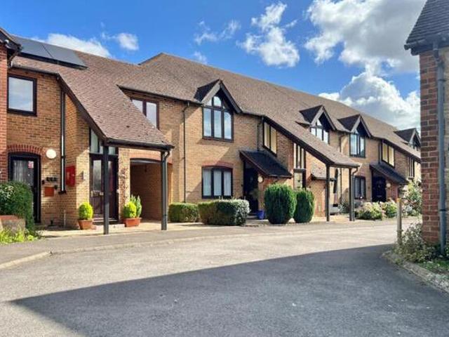 Marcham, Sweet Briar, Abingdon, 2 Bedroom Apartment
