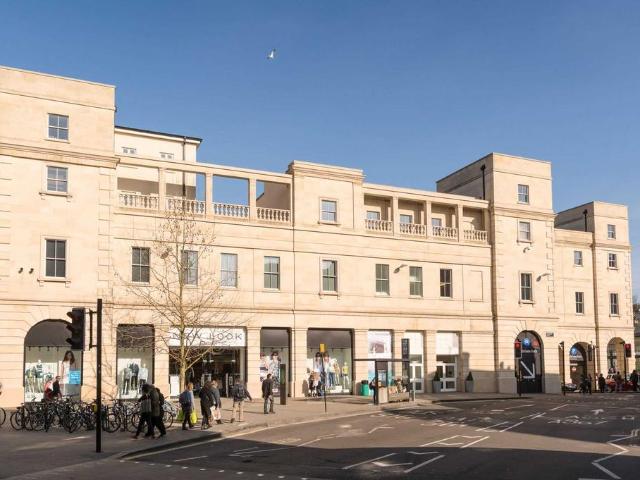 Marchant House, Southgate 2 bed apartment to rent £1,600 pcm £369 pw