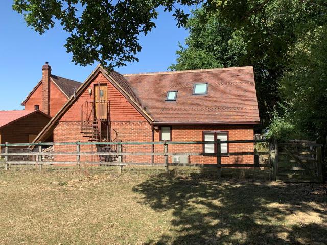 Marches Road, Warnham RH12, Studio to rent, £850 pcm | PrimeLocation