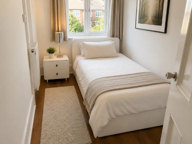 Marchwood Crescent, Ealing W5, Room to rent, £695 pcm | PrimeLocation