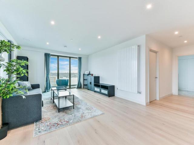 Marco Polo Tower, Royal Wharf. 2 bed apartment to rent £2,847 pcm £657 pw