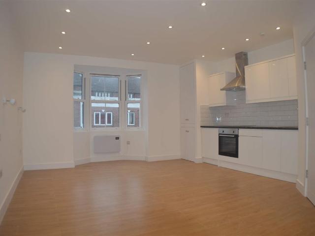 Marcus King Court, Dartford DA1, Studio to rent, £975 pcm | PrimeLocation