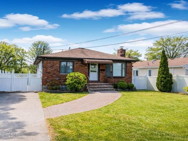 Marcy Ave, Staten Island, Home For Sale