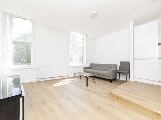 Mare Street, Hackney E8, 2 bed flat to rent, £2,250 pcm | PrimeLocation