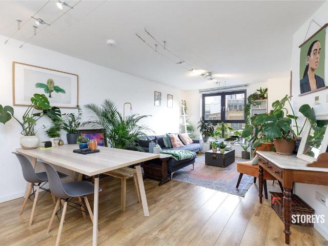 Mare Street, London Fields, Hackney, London E8, 2 bed flat to rent, £2,600 pcm | PrimeLocation