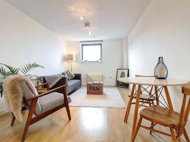 Mare Street, London Fields, London E8, 1 bed flat to rent, £1,850 pcm | PrimeLocation