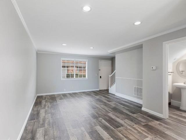 Marella Apartments 1 Bedroom Apartment for Rent at 3853 Riverside Dr, Tulsa, OK 74105