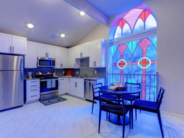 Maren Grove Apartments Studio Apartment for Rent at 801 W Shaw St, Fort Worth, TX 76110
