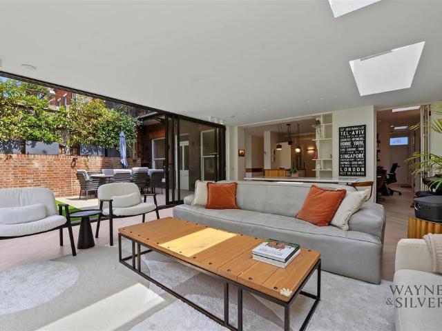 Maresfield Gardens, Hampstead, NW3 4 bed apartment to rent £13,900 pcm £3,208 pw