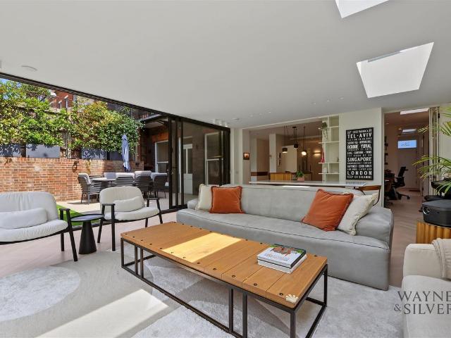 Maresfield Gardens, Hampstead NW3, 4 bed flat to rent, £13,900 pcm | PrimeLocation